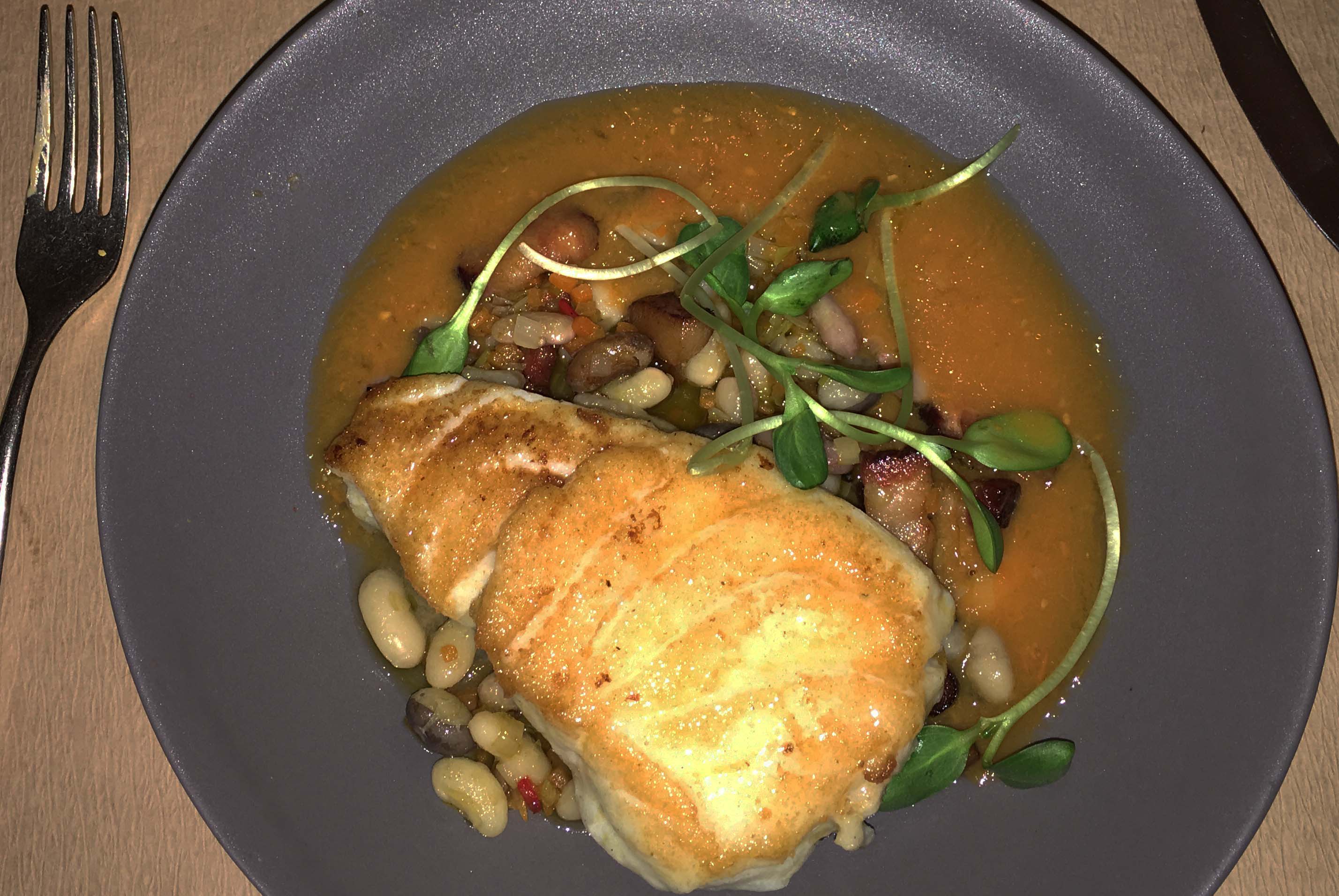 Review: Jean Georges Nougatine nails the American cheeseburger | The ...